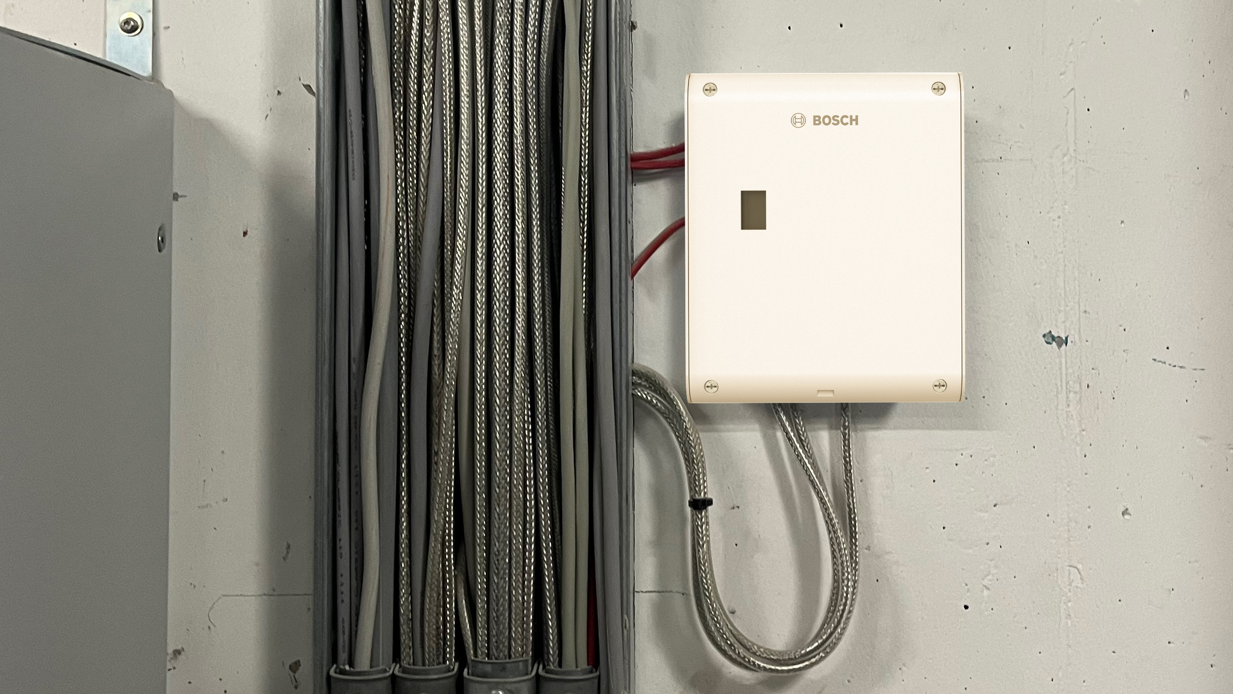 AVENAR I/O module 4000 series | Bosch Building Technologies I Life ...